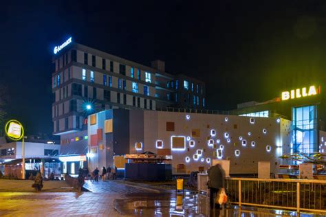 Проекти Административна сграда на район “Надежда” и търговски център Planning Bg