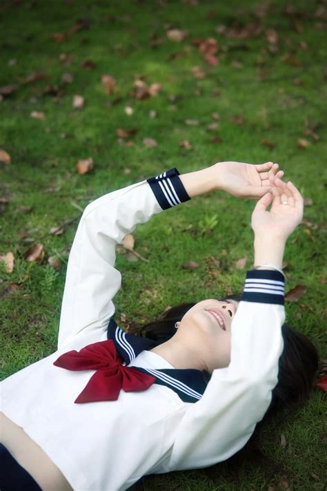 人总是会在不同阶段反复爱上jk制服