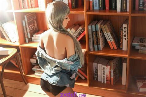Body Modified Femdom Sex Doll Camel 165cm Zx Doll