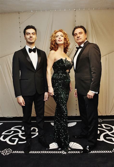 ПРОФЕСИОНАЛИЗЪМ И ТАЛАНТ ВЪВ ФИЛМА „СМЕШНИЯТ СЪД“ Списание Черно и Бяло