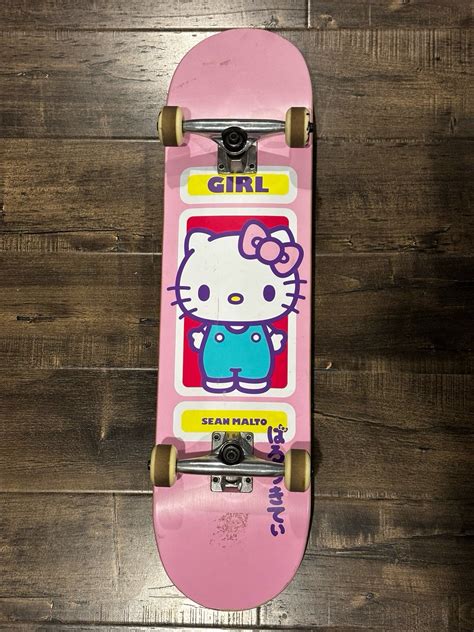 Girl Decks Hello Kitty
