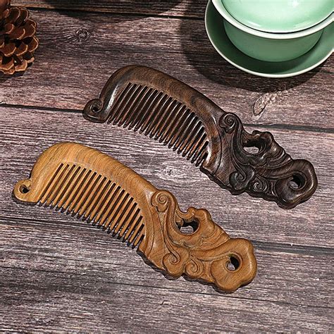 고전적인 중국 스타일 새겨진 녹색 백단향 빗 정전기 방지 머리 빗 전체 나무 긴 손잡이 빗combs Aliexpress