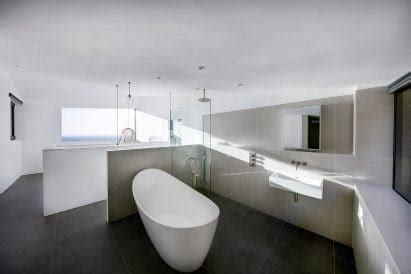 AR Design Studio Replaces Landslide Damaged Holiday Home With Larch Blocks