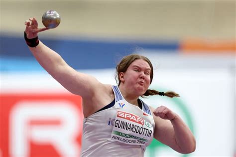 Erna Sól­ey Sex­tánda á Em Vísir