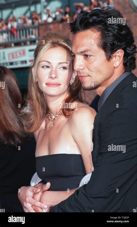 Benjamin Bratt Et Julia Roberts