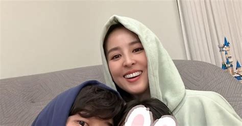 한혜진♥기성용 8세 딸과 단란한 셀카 행복한 가족