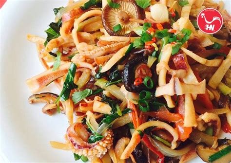 Mực Xào Rối Món ăn Thơm Ngon Bổ Dưỡng Từ Hải Sản Tươi Sống Thịt