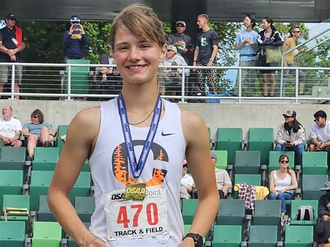 Barrett Justema Lindsay Siebert Emily Wisniewski 3 Girls Distance Runners 3 Stories Each A