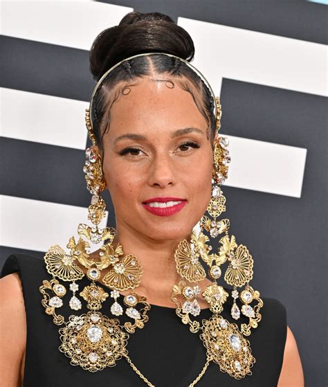 Alicia Keys Honored At 67th Annual Grammy Awards • Celebmafia