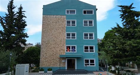 Sarandë Sherr Mes Të Rinjve Në Shkollën Ekonomike Antoni Athanas Saranda Web