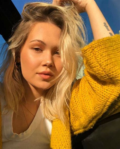 Pin Di Larry Boo Su Kelli Berglund Ritratti