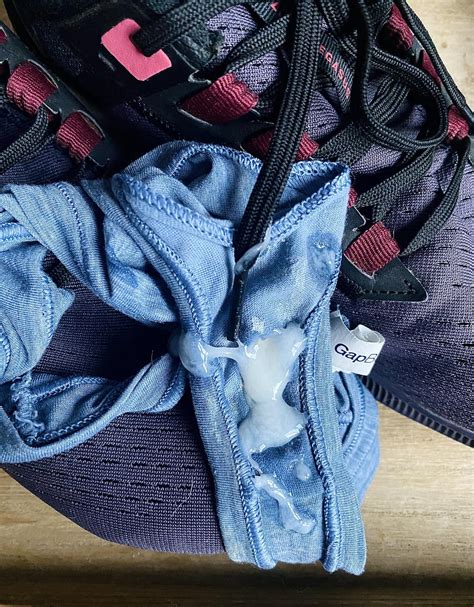 Pictures And Videos Of Cumshots On Panties