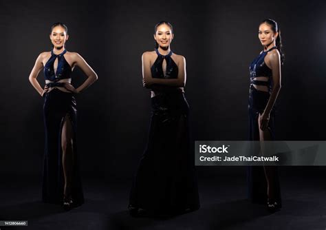 아시아 아름다운 여자의 전체 길이 몸 파란 저녁 스팽글 가운 패션 빈티지 포즈를 착용 360도 촬영에 대한 스톡 사진 및 기타