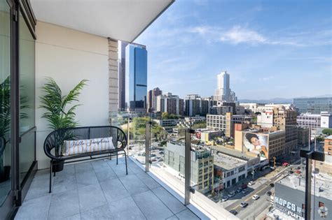 Historic Downtown La Apartments For Rent With A Yard Los Angeles Ca