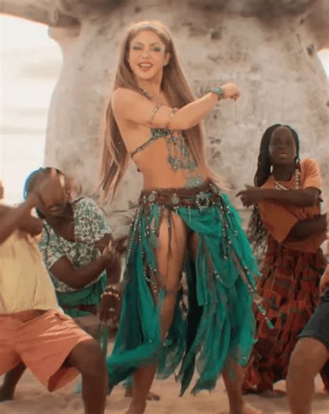 Watch Shakira Burns The Internet With Her Electrifying Dance Moves In