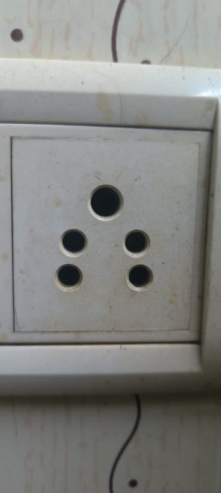 6a 5 Pin Modular Electric Socket Pc At ₹ 20 Piece In Mumbai Id 2851829052555