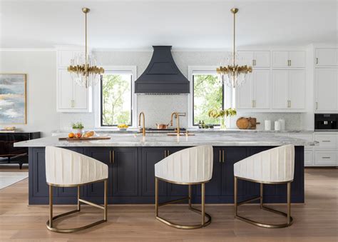 Art Glass Kitchen Island Lighting A Guide To Light Fixture Hanging