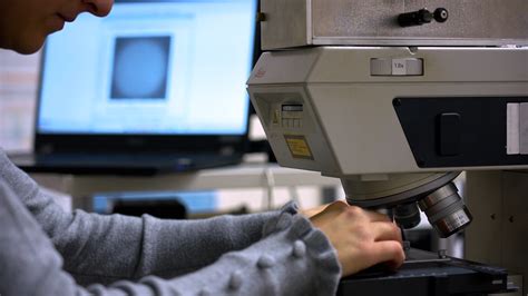 Video A Multimodal Wide Field Fourier Transform Raman Microscope