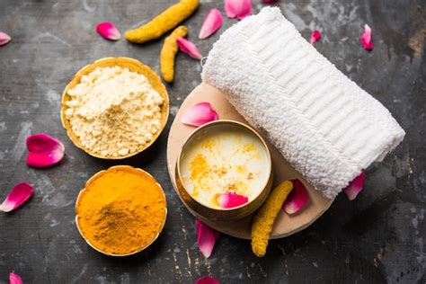 Premium Photo Ayurvedic Face Pack Or Mask Using Gram Flouror Besan