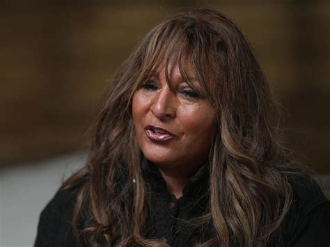 Pam Grier Is Comfortable With Being An Icon Cbs News