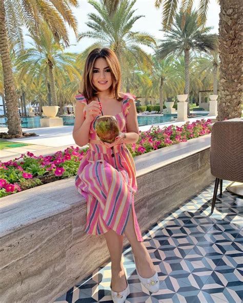 9 Hot Sexy Safa Srour Bikini Pics