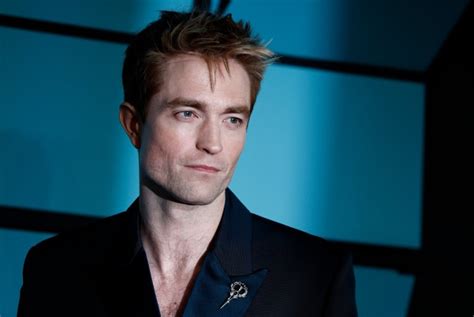 매력쩌는 로버트 패틴슨 복제인간으로 재탄생