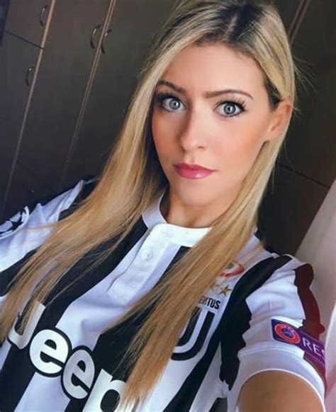 Juventus Girls ♥ Soccer Girl Football Outfits Football Girls