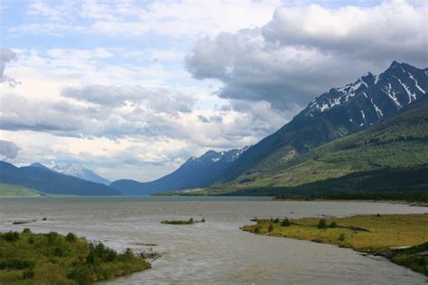 History And Stuff 6 Fascinating Facts About Kinbasket Lake Big Bend