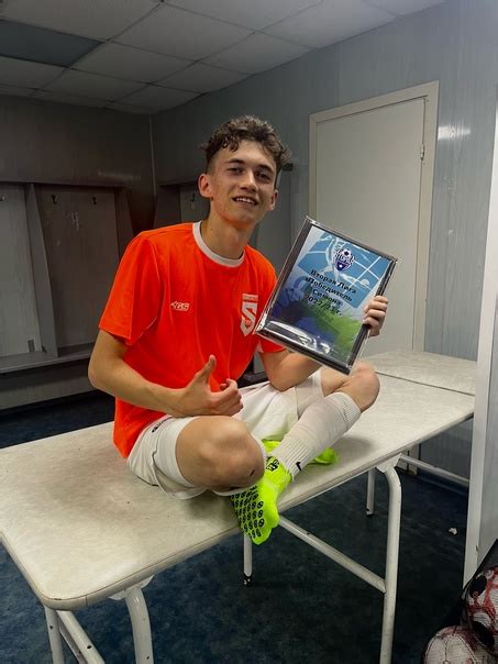 Вот и награда подъехала 凉 Напоминаю ФК СиМона Нижний Новгород