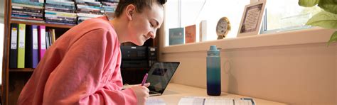 Igcses Vs Gcses Whats The Real Difference Crimson Global Academy Uk