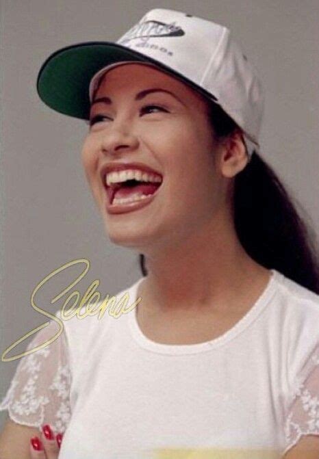 Selena Had Such A Gorgeous Smile Selena Quintanilla Selena