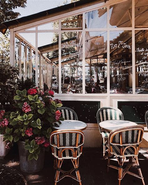 Alina Kolot on Instagram: “French cafe👌🏻😍 В этом кафе снимали “gossip ...
