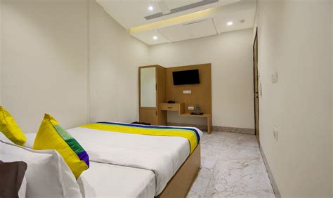 Book Itsy Hotels Sehdev Residency In Amritsar Starting From ₹ 991