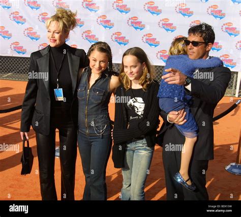 Melanie Griffith Antonio Banderas And Daughters Stella And Dakota