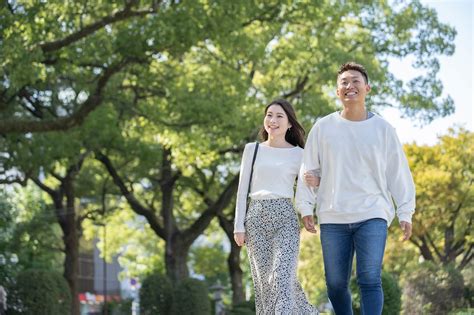 彼女を気持ち良くさせるセックスの方法初エッチの場所と誘い方も解説熟女動画を見るならソクヨム