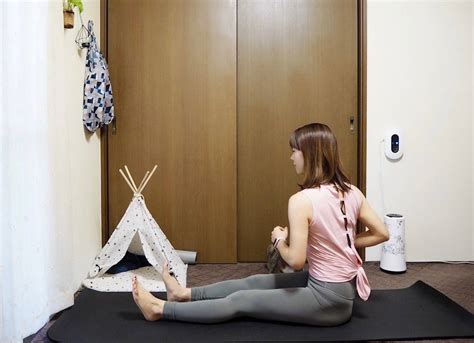 「正面を向いていたはずが」【目を閉じてその場で1分足踏み】でわかる骨盤の歪み＆整える3つの方法 ヨガジャーナルオンライン