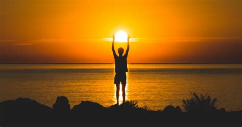 Sun Poetry In English 12 Illuminating Verses