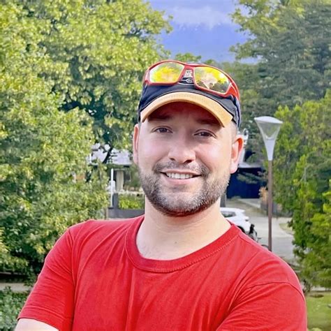 Briant Nielsen Benvenuto Briantconte • Threads Say More