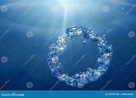 Bubble Ring Under Vatten Ring Bubbla Fotografering För Bildbyråer