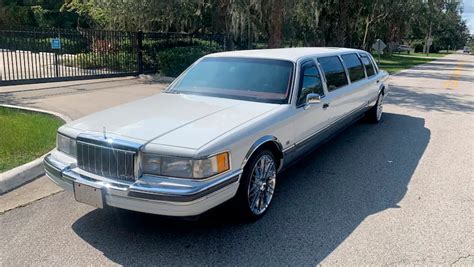 1990 Lincoln Town Car Limousine Vin 1lncm81f7ly806762 Classic Com