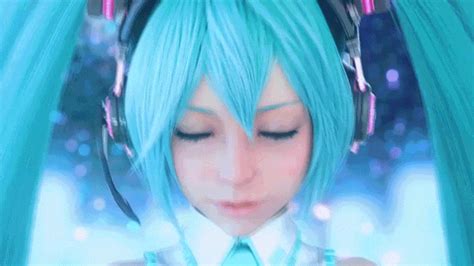 Watch Tetsuya Nomuras Hatsune Miku In Motion Hatsune Miku Hatsune