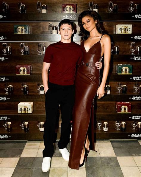 Zendaya Y Tom Holland La Pareja Hot Del Momento Está Aquí Para