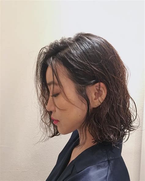 차홍아르더청담점실장김지은 On Instagram “이렇게 느낌있는 승무원은 처음뵈요 미디움펌 앞머리펌 젤리펌 긴단발펌 헤어라인컷 미디움커트 중간