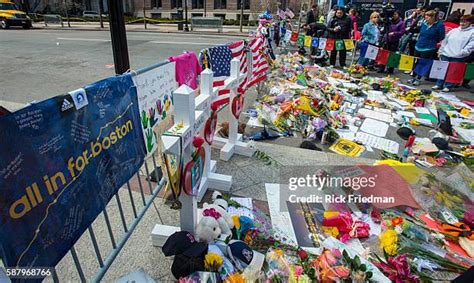 43 Lu Lingzi Memorial Photos And High Res Pictures Getty Images