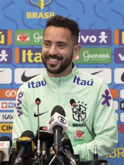 Rivalidade Everton Ribeiro Do Flamengo Cita O Vasco Vasco Notícias