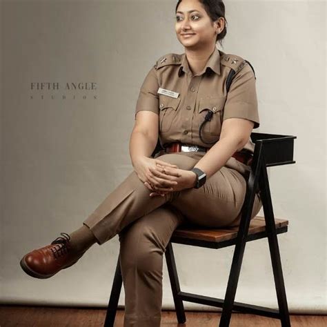 Vandita Pandey Ips Photos 5 Mixindia