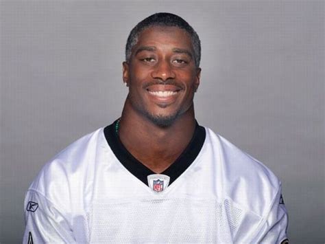 The Thickest Necks Of The Nfl 8 Pics