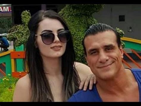 Wwe Top 5 Reasons Why Paige Is Dating Alberto Del Rio Youtube