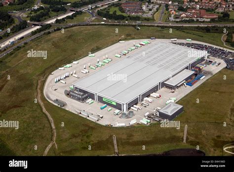 Lidl S M Regional Distribution Centre Opens In Luton OFF