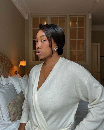 11 Elegant Side Fringe Haircut Ideas To Try This Season Who What Wear